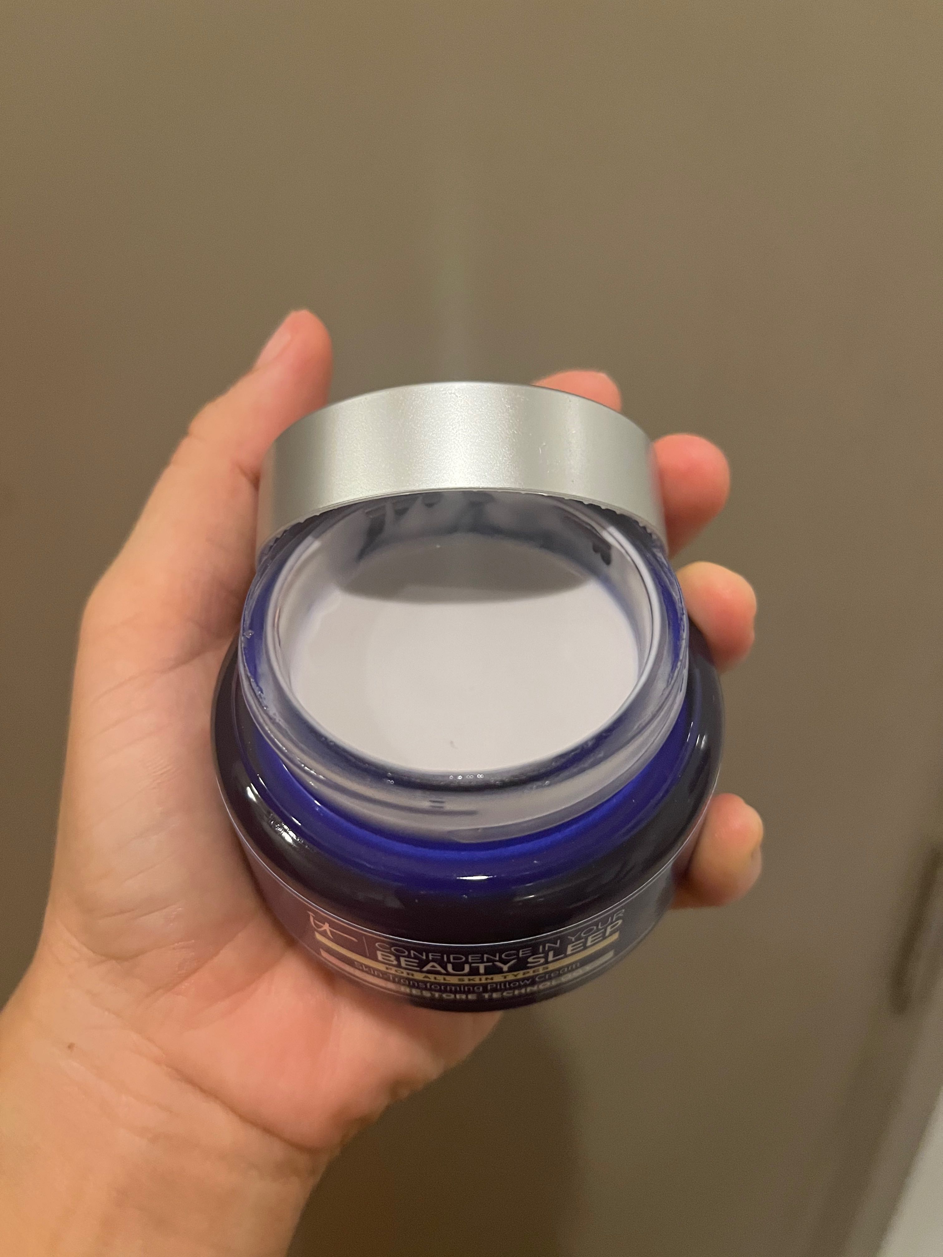 รีวิว Confidence In Your Beauty Sleep Cream โดย ReindeerGal