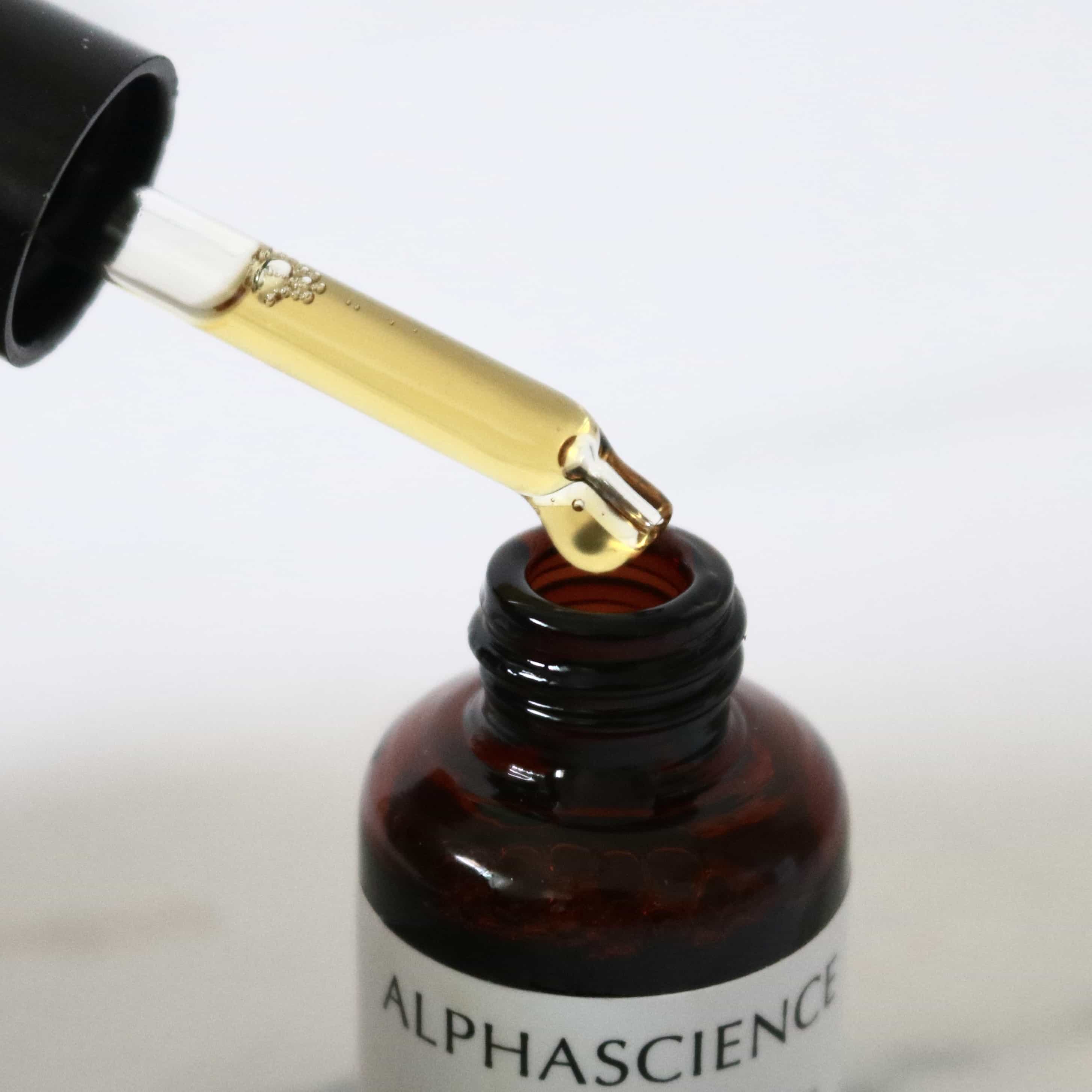 ลดเลือนฝ้าด้วย ALPHASCIENCE ALPHA BRIGHT SERUM