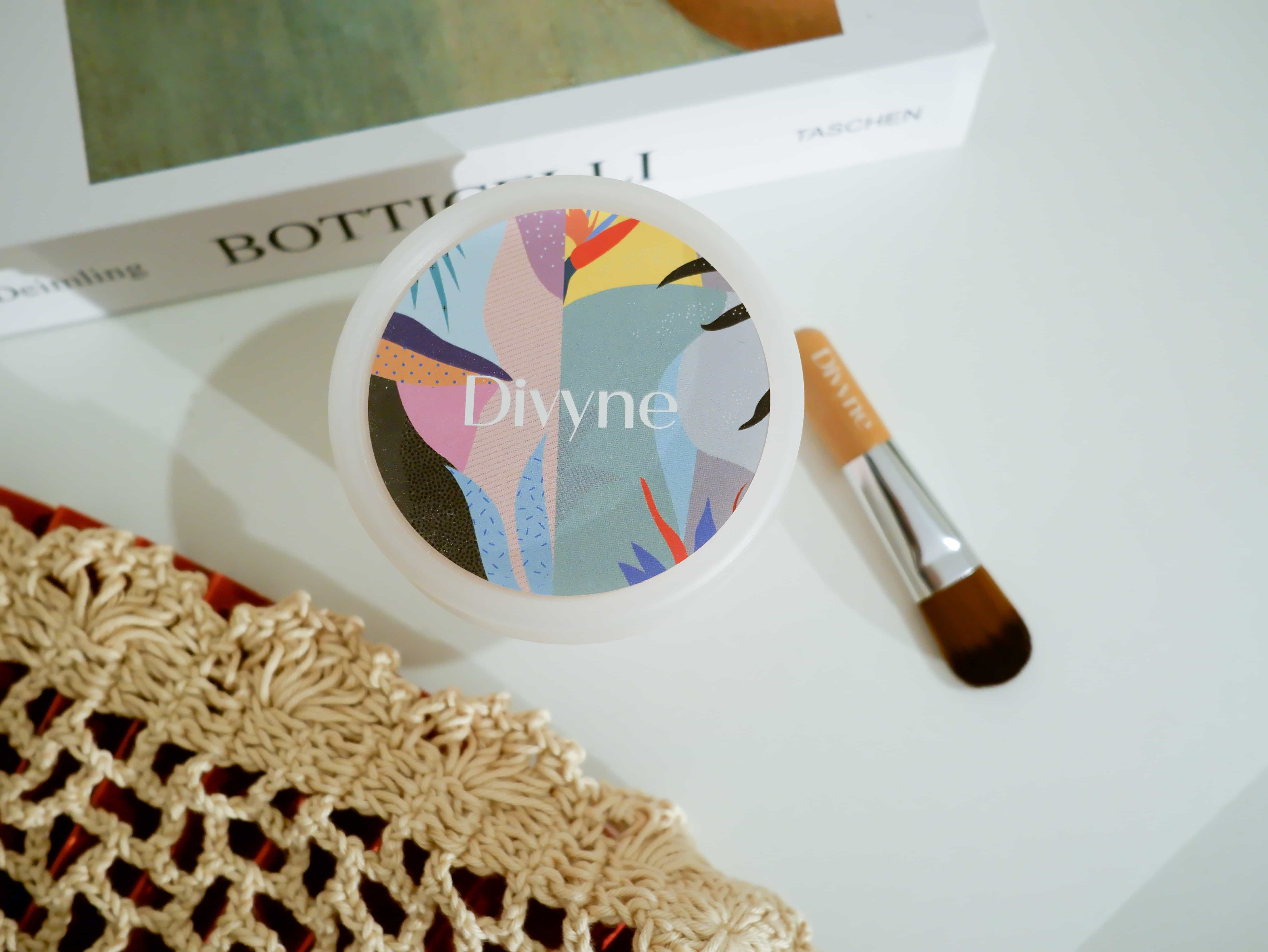 ผิวใสไร้สิวด้วย Divyne