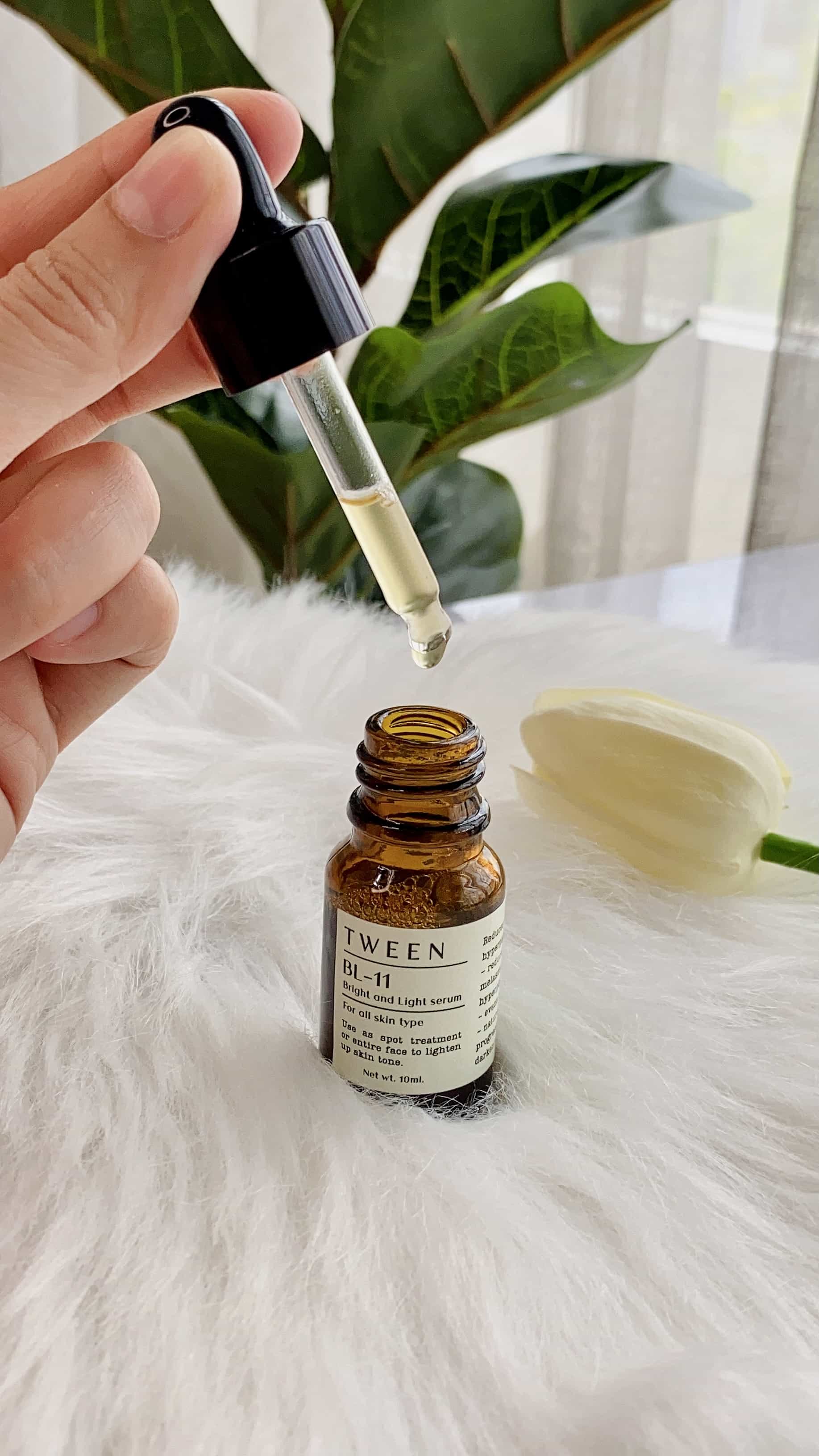 ไอเทมเด็ดลดรอยสิวด้วยหัวเชื้อสารเพิ่มความขาวนำเข้าจากอเมริกา TWEEN BL-11